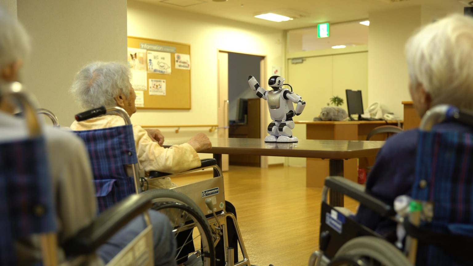 コミュニケーションの重要性を教えてくれるロボット「PALRO」（パルロ） – ROBOT MEDIA